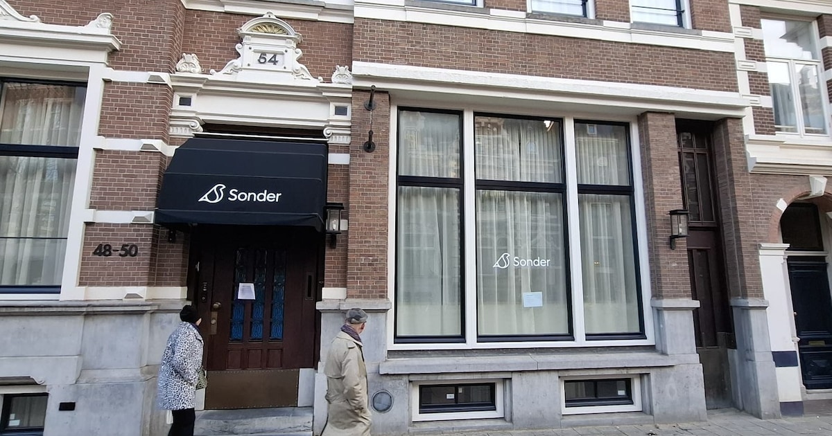 Toeristen staan plots voor dichte deur bij hotels: 'Geen mail met een ...