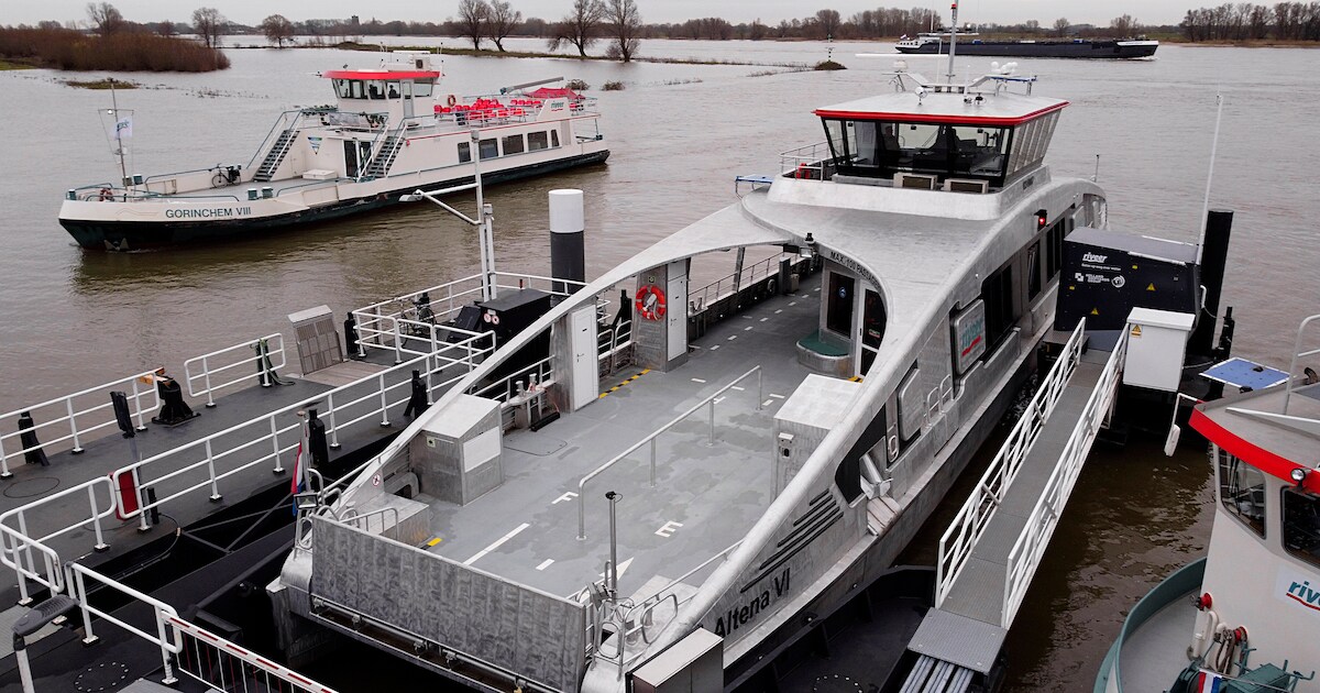 ‘Sommige scholieren moeten anderhalf uur eerder weg door nieuwe ...