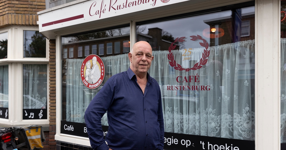 Alleen de bruine kroeg biedt nog wat Hollandse gezelligheid en dus ...