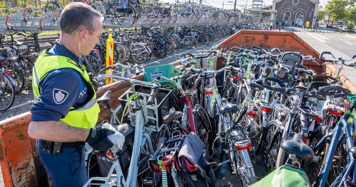 Honderdduizenden plekken erbij en toch blijven veel reizigers hun fiets ...