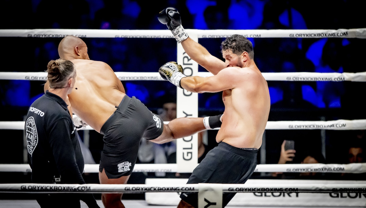 Levi Rigters houdt huis in Ahoy: Nederlander velt Jamal Ben Saddik met spectaculaire trap ...