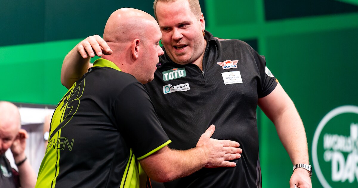 Pijnlijke uitschakeling Michael van Gerwen: Dirk van Duijvenbode te ...