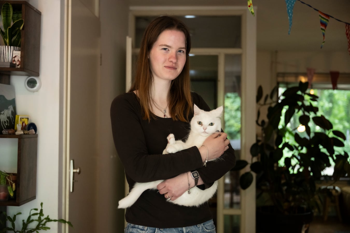 Arwen vreesde haar huis uit te moeten nadat haar moeder overleed, nu is ...