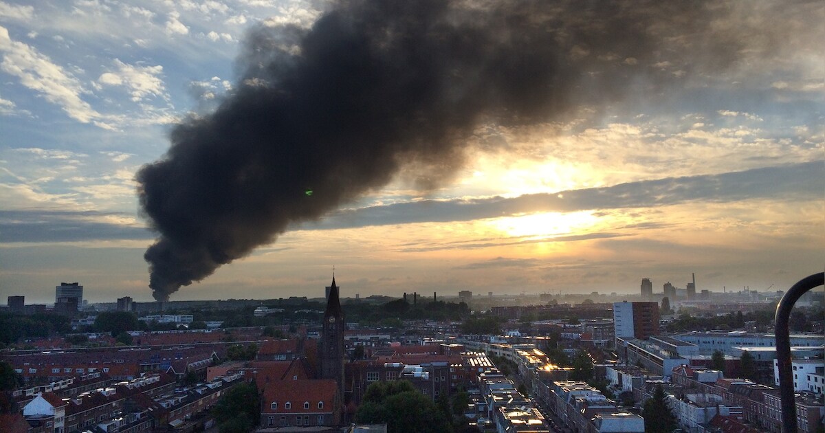 Vraagtekens bij inzet NL-Alert bij brand De Meern | Regio | AD.nl