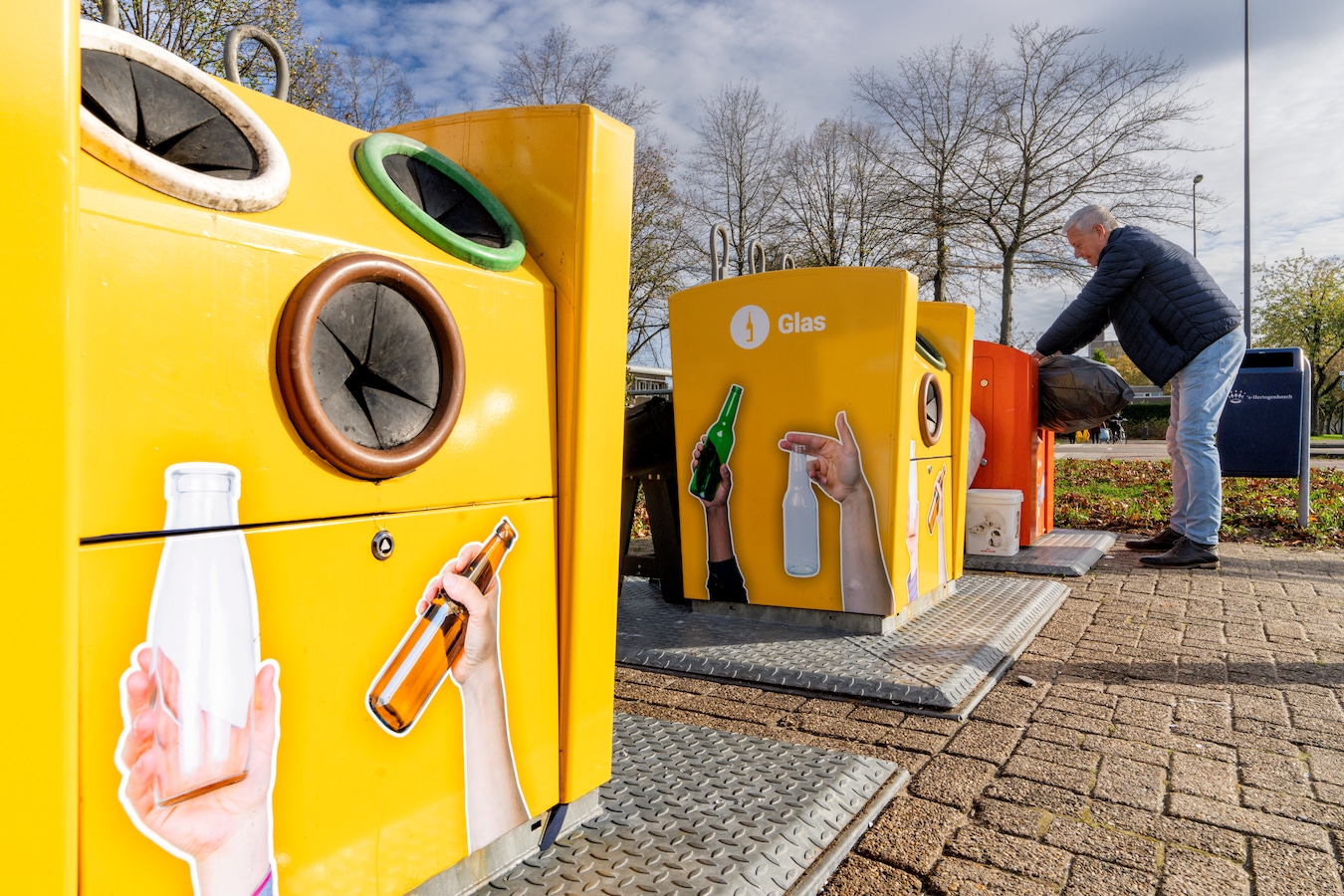Verscherpte jacht op illegale dumpingen: onderzoek en opruimen kost de ...