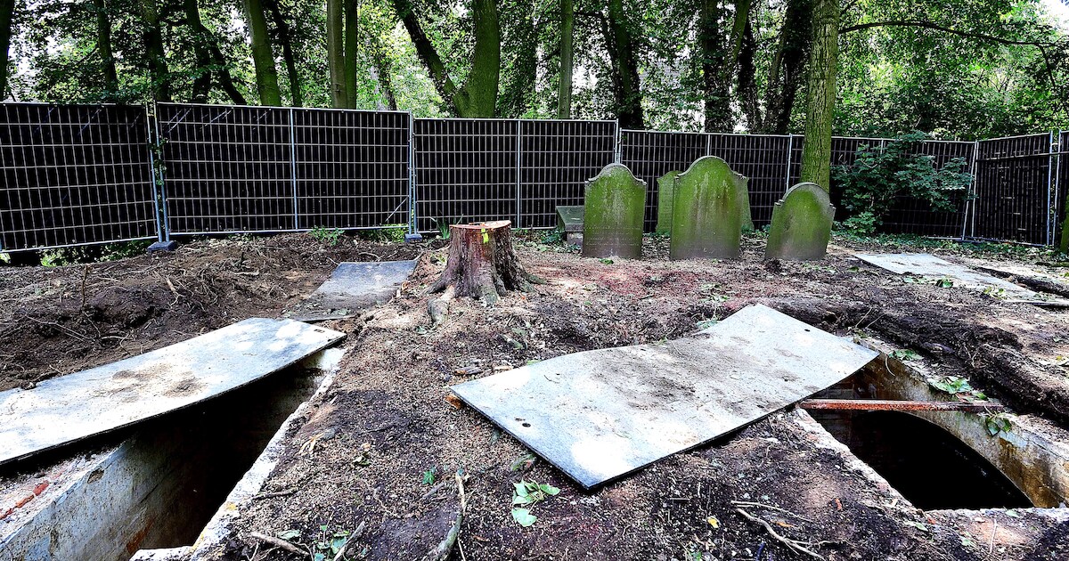 Moerdijk wil grafstenen opruimen waarvoor niet meer betaald wordt ...