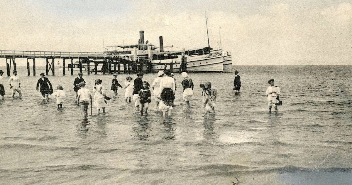 Voor elke honderdste passagier floot de stoomboot naar Oostvoorne één ...