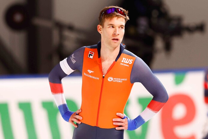 Louis Hollaar komt op World Cup geen moment in de race op 1500 meter ...