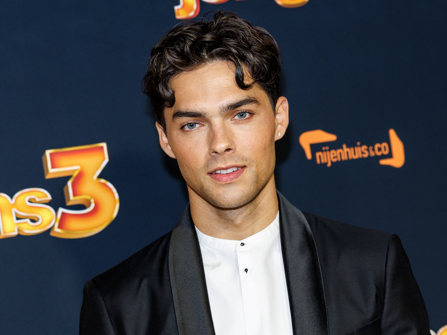 De Jeugd van Tegenwoordig: ‘Als jongere móet je naar de club, eigenlijk ...