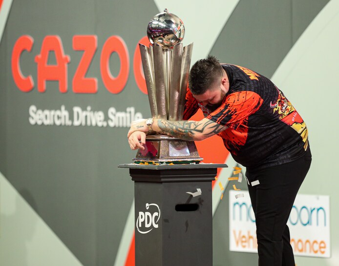 Poll | Michael van Gerwen, Luke Humphries of toch weer Michael Smith ...