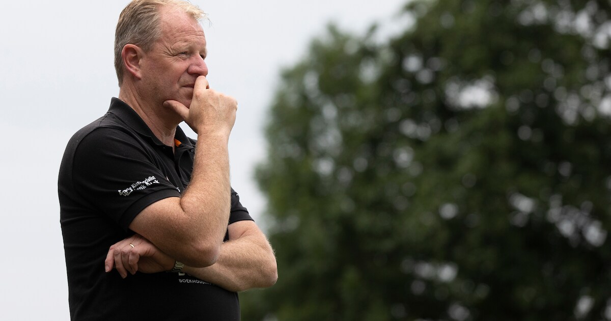 Hoofdtrainer John Kleijn verlengt contract bij SC Botlek na ...