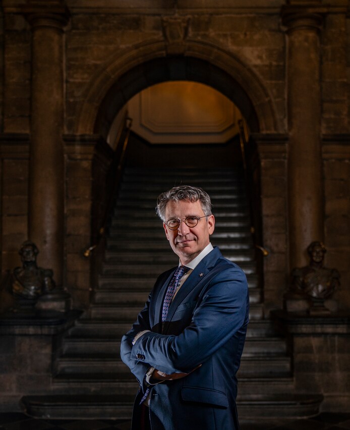 Wim Hillenaar is er nu ‘eine vaan us’: ‘Ik was gewaarschuwd, neem dit ...