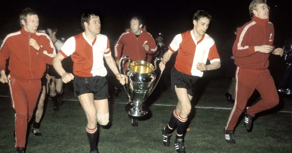 Feyenoord herdenkt Rinus Israel voor duel met VfL Wolfsburg in de Kuip ...