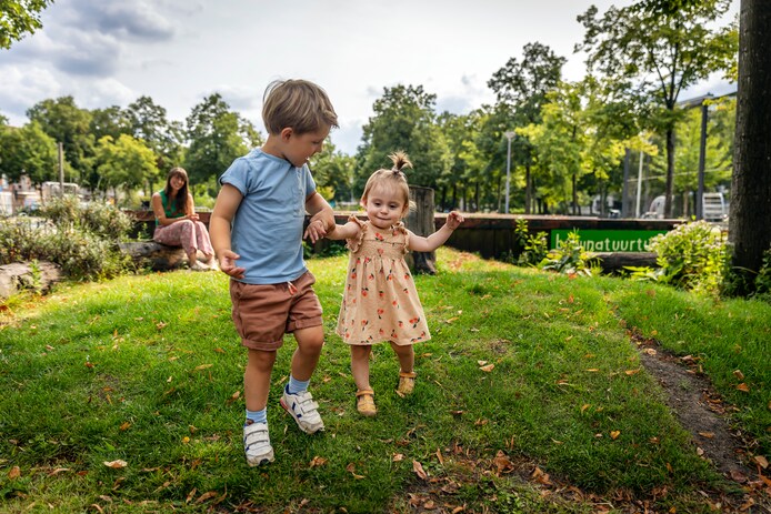 Rini bedacht de ‘Teletubbie-achtige’ babytuin, maar het is er rustig ...