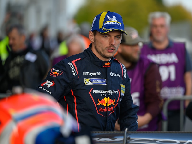 Max Verstappen voortvarend van start op Nürburgring in sessie die ...