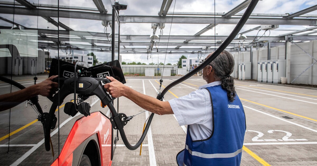 Stadsbus Breda is voortaan elektrisch: stil en modern, maar ook met een ...