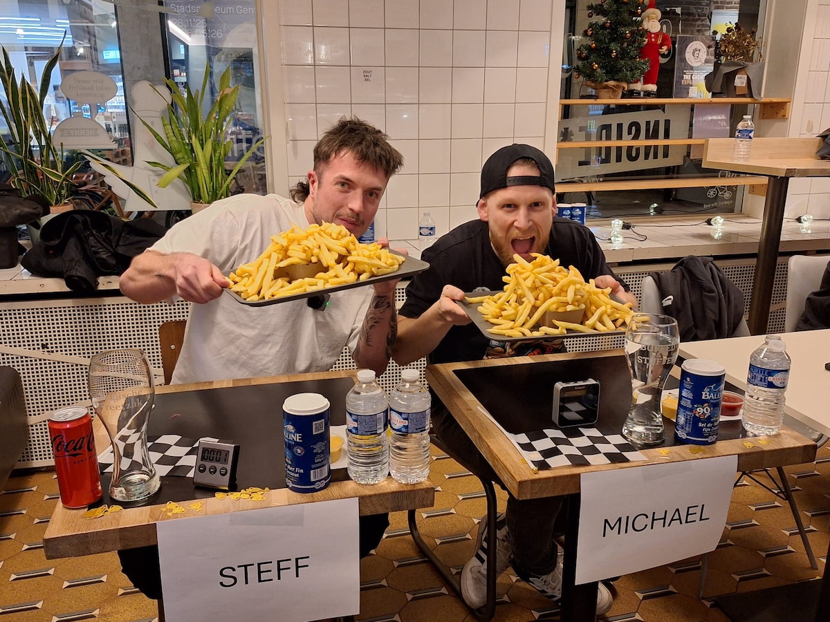 Steff (31) pakt wereldrecord friet eten: ‘Ik heb van tevoren 26 uur ...