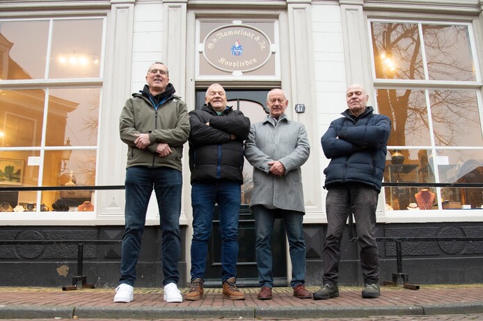 Op Havik 47 draaide het om antiek en voetbal: ‘Humor was bij ons een ...