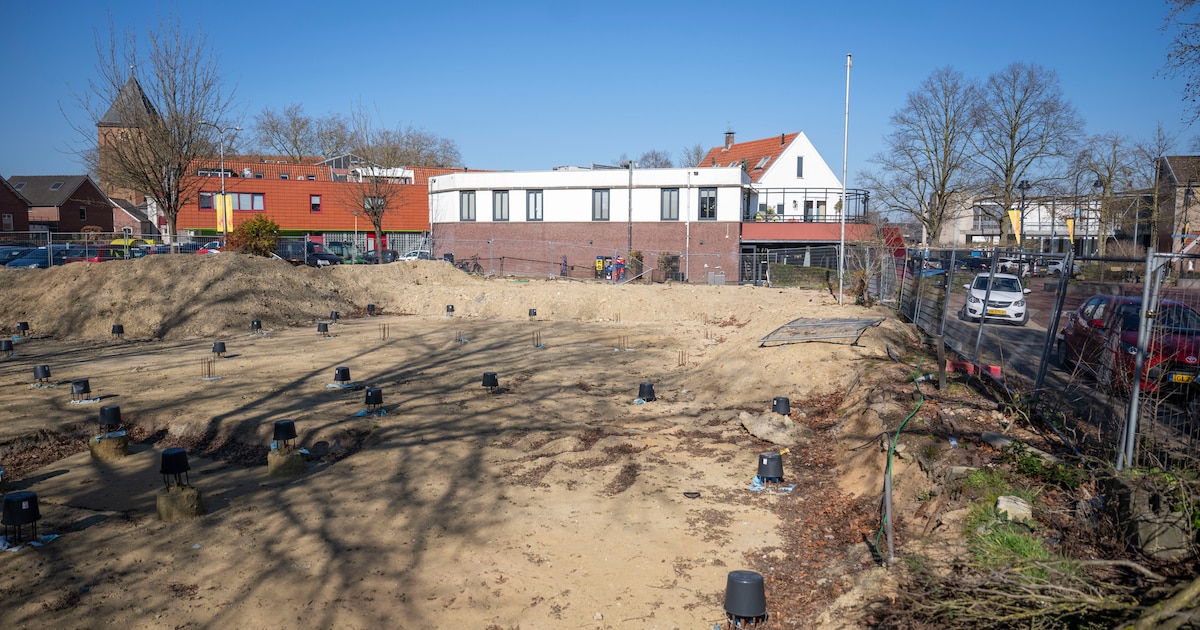 Bouw appartementen Markelo lag maanden stil, maar mag nu weer verder ...