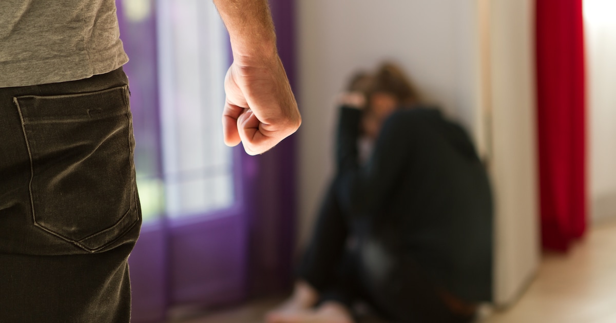 Miranda (42) werd bijna doodgewurgd door haar ex, toch kreeg hij ...