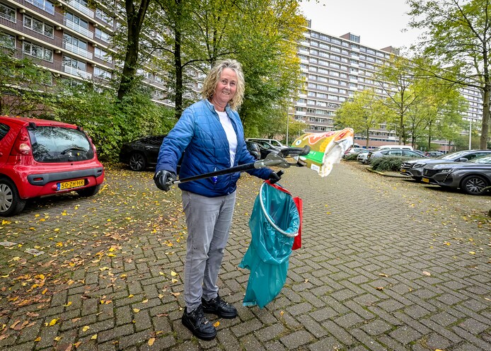 Fransina houdt de Valeriusbuurt schoon, en dat is nodig: ‘Hier worden ...