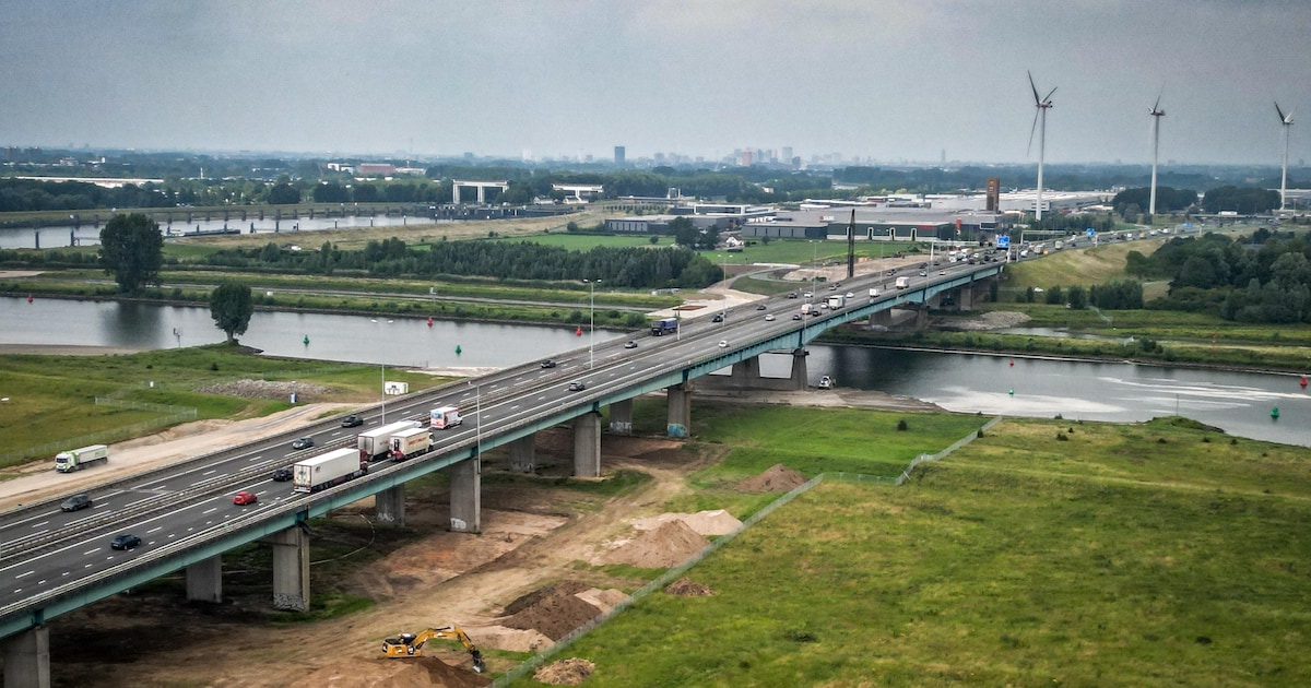 Einde aan monsterfiles? Oude Lekbrug op loeidrukke A27 vervangen door ...