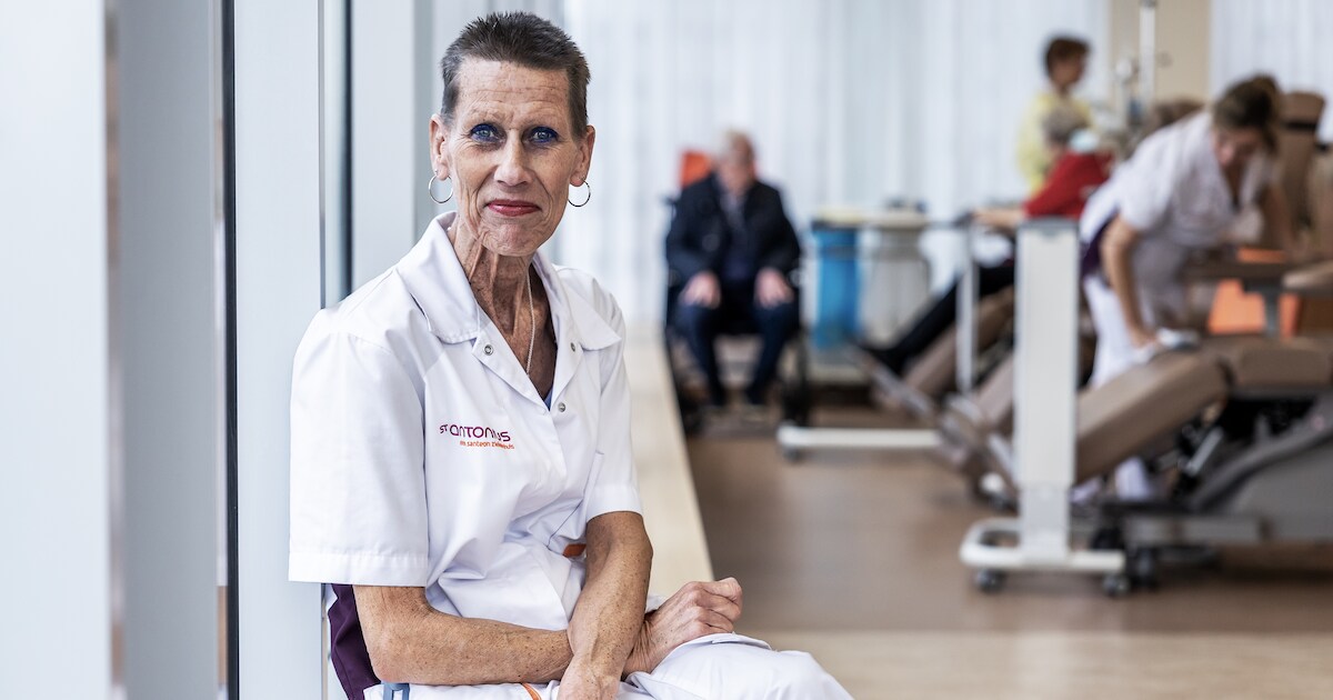 Oncologieverpleegkundige Marry Versluis (61) is Zorgmedewerker van het ...