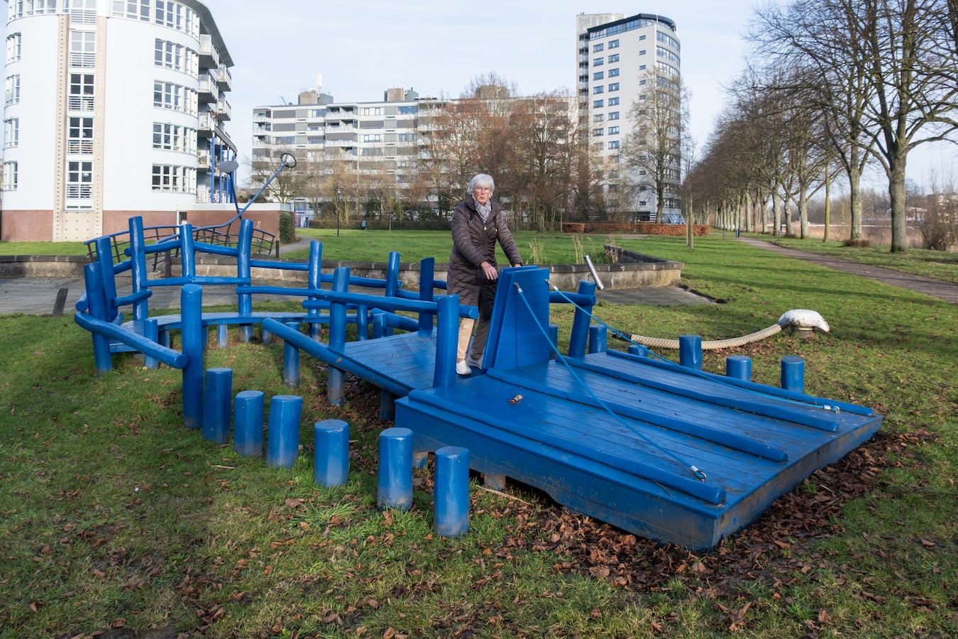 Creatieve droom van Erik en Peter spat uiteen: blauwe speelboot in ...
