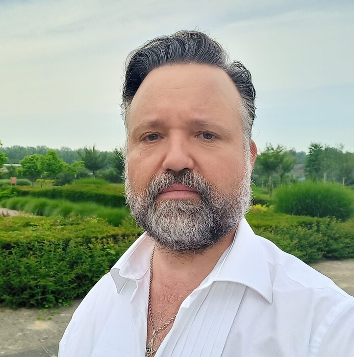 ‘Het huis is gevuld met luidruchtige reuzen en alleen om drie uur 's ...