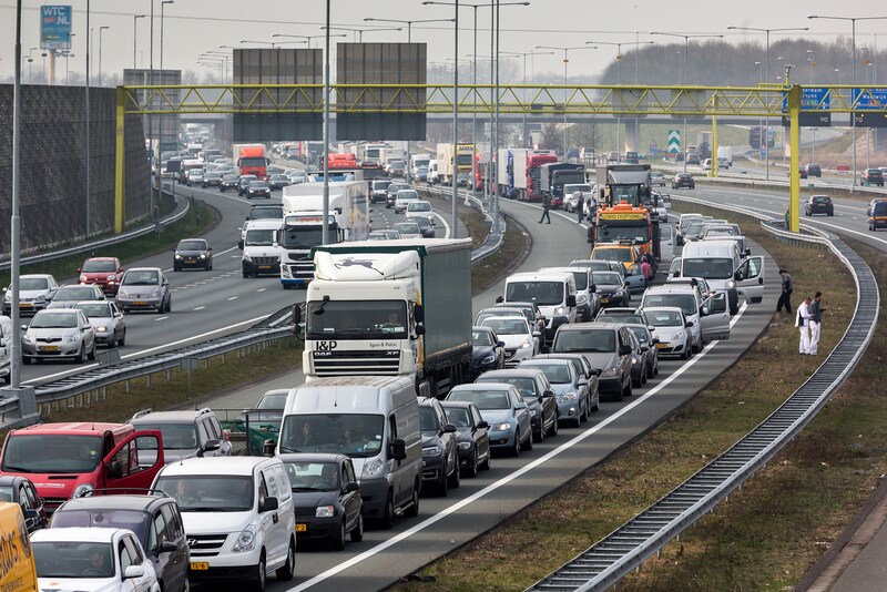 Topdrukte op Brabantse snelwegen door ongeluk A2 en wegwerkzaamheden ...