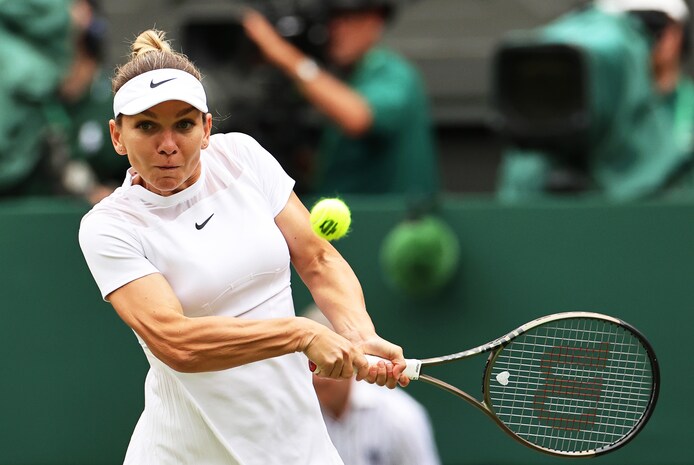 Voormalig Wimbledon-kampioene Simona Halep stopt per direct: ‘Weet niet of ik blij of verdrietig ...