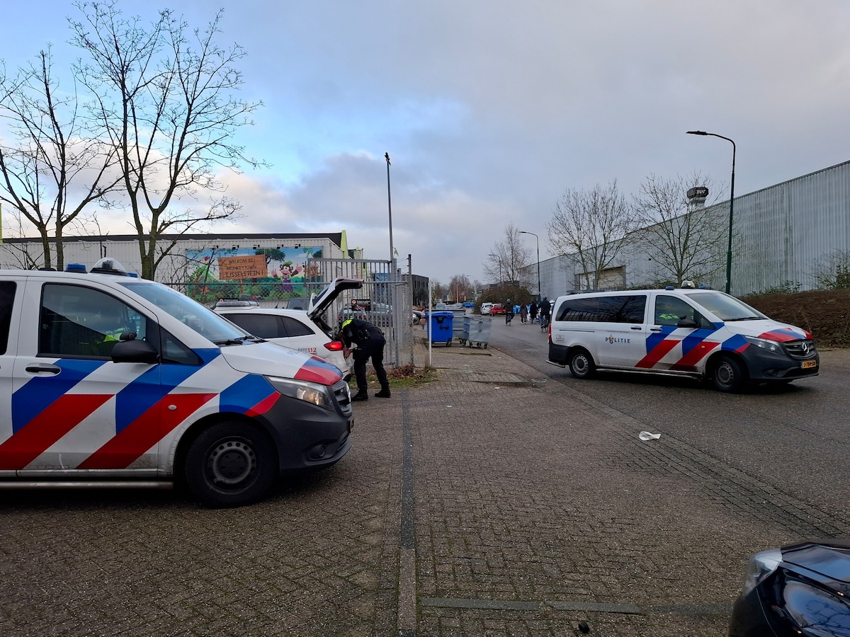 Politie grijpt in bij ruzie in binnenspeeltuin Monkeytown in ...