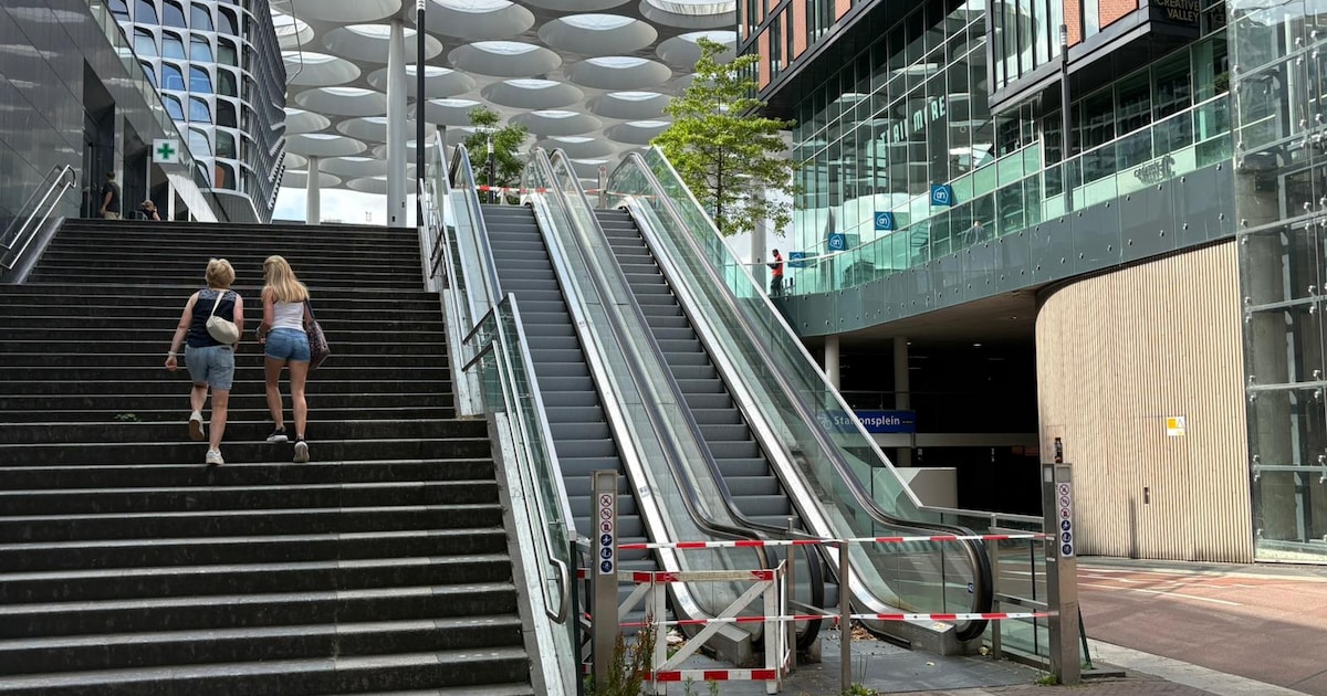 En wéér staan roltrappen bij Utrecht Centraal stil, kunnen we ze ooit ...