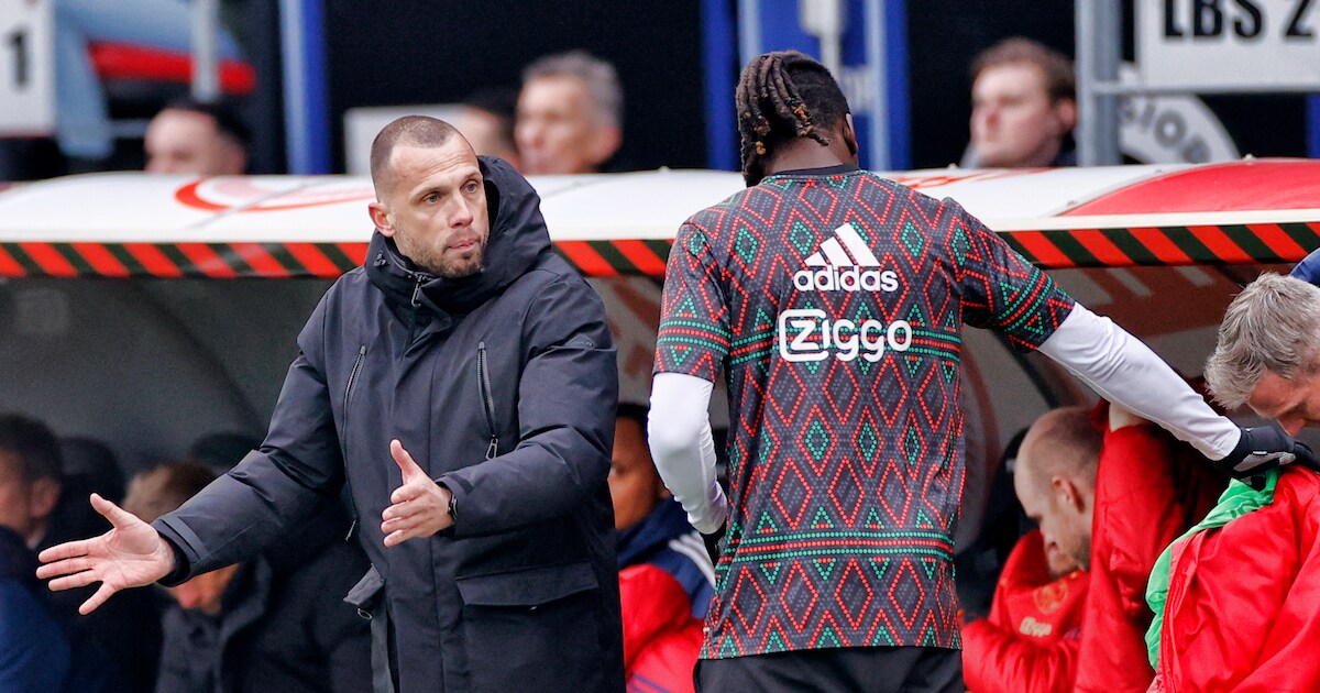 John Heitinga wint bij Ajax-debuut: ‘Ik heb voor de wedstrijd alleen ...