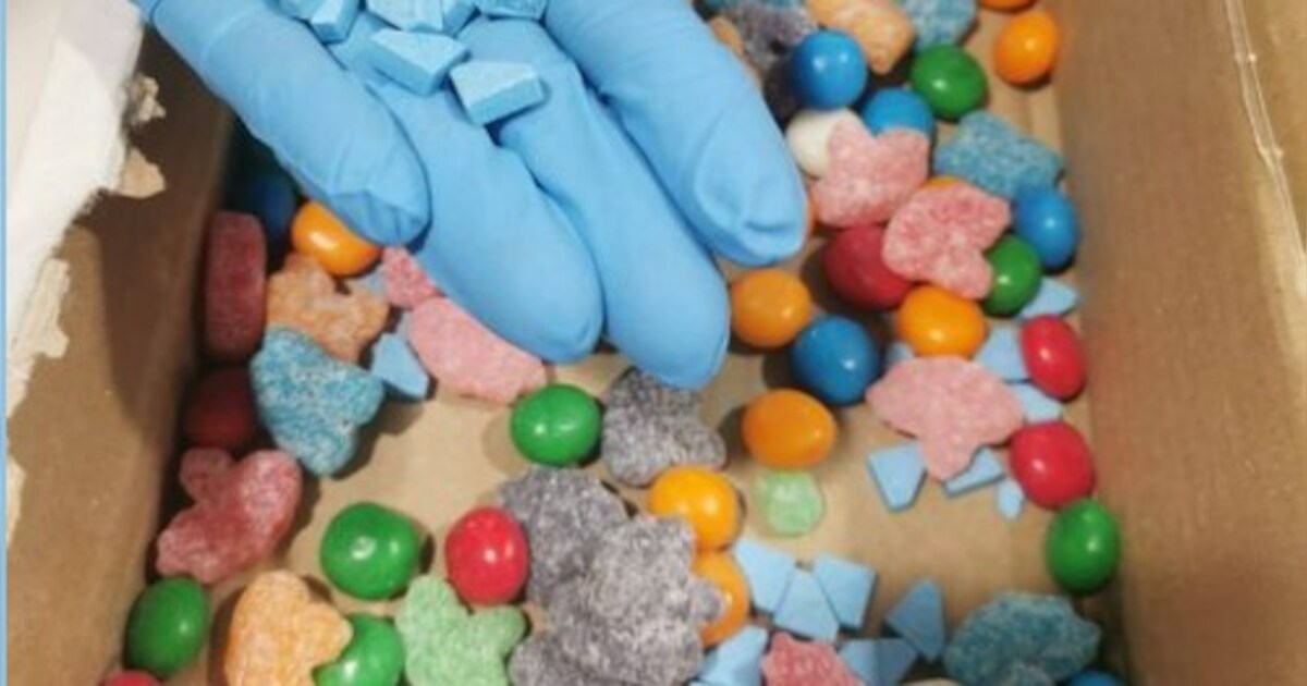 Jelly beans met drugs erin? Politie houdt vier mensen aan en ...
