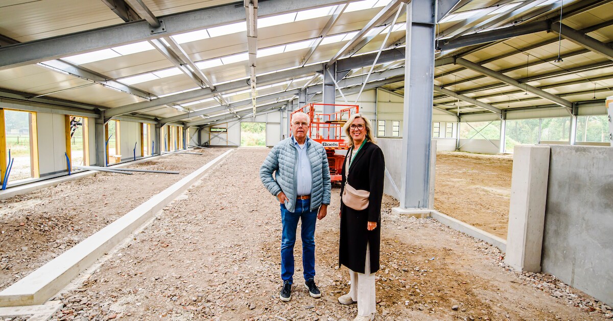 Nieuwe manegehal ingewijd met benefietavond: ‘Geld is op, we moeten ...