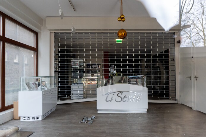 Pui geramd bij brute inbraak Oosterbeekse juwelier, mogelijk drie ...