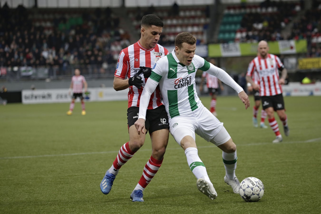 Dick Schreuder ziet graag een extra verdediger naar NEC komen, maar wat ...