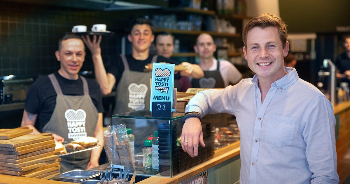 Jasper (34) hielp met zijn Happy Tosti honderden mensen aan werk: ‘Daar ...