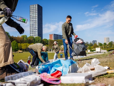 In Nederland zwerfvuil, in Japan en Duitsland niet: 'Daar word je door ...