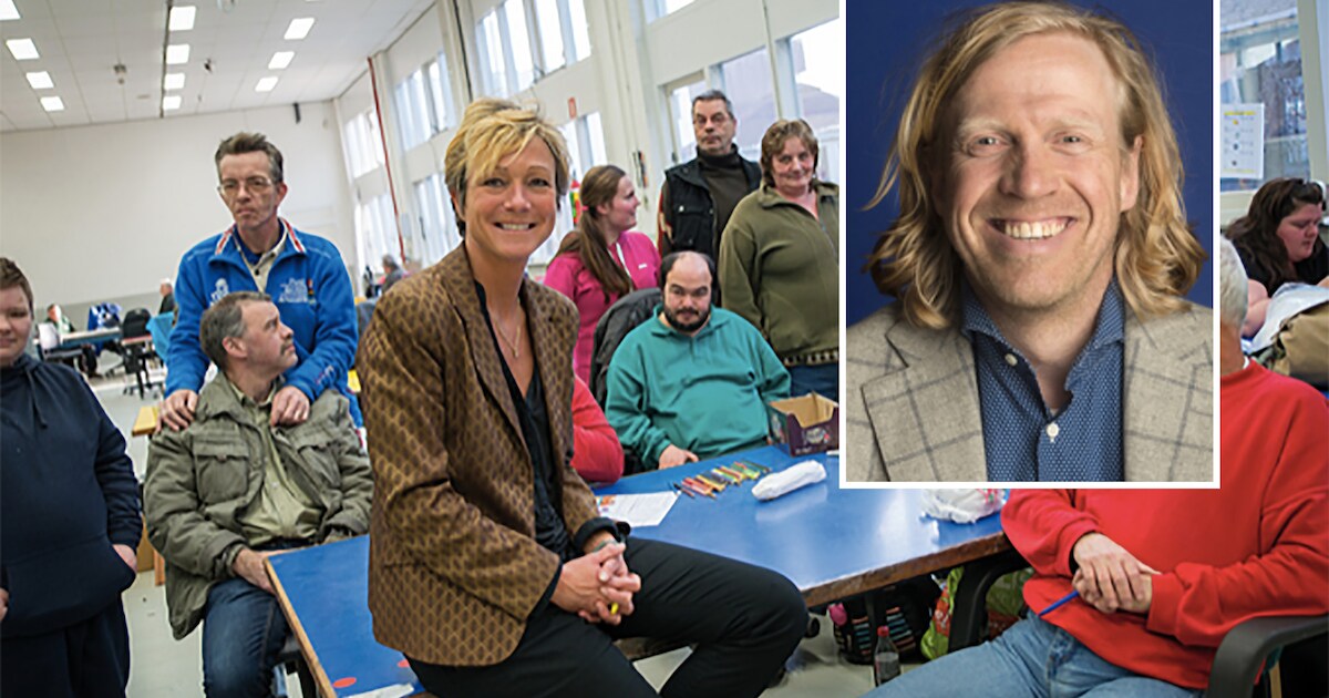 Vlaardings raadslid zegt sorry voor Stalin-snor en ‘pittige stukjes’ op ...