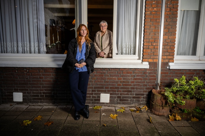 Jopie (93) en ‘buurmeisje’ Liza (32) zijn dikke vriendinnen: ‘We delen ...