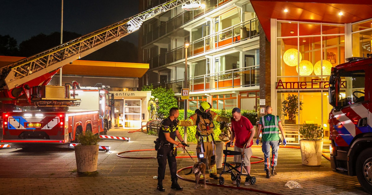 Woonpartners gaat vluchtwegen in gebouwen extra controleren | Waddinxveen | AD.nl