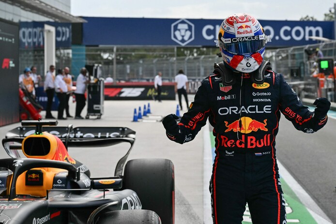 Max Verstappen haalt zijn gram met pole na zinderende kwalificatie: ‘Ik ...