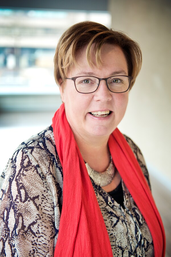 Jannie Visscher, kandidaat-voorzitter SP, blijft raadslid in Eindhoven ...