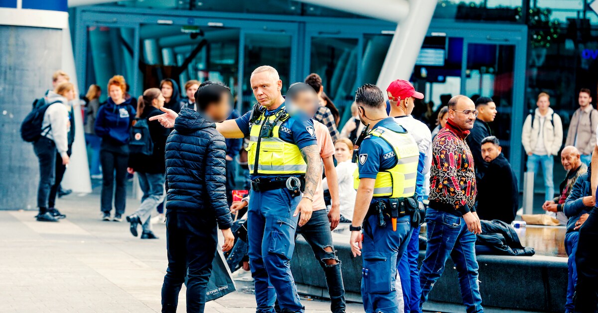 Overlastgevende asielzoekers bij Utrecht CS gaan ‘opvallend ...