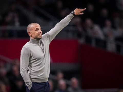 LIVE Champions League | Vermoedelijke opstelling Ajax: John Heitinga moet middenveld wijzigen ...
