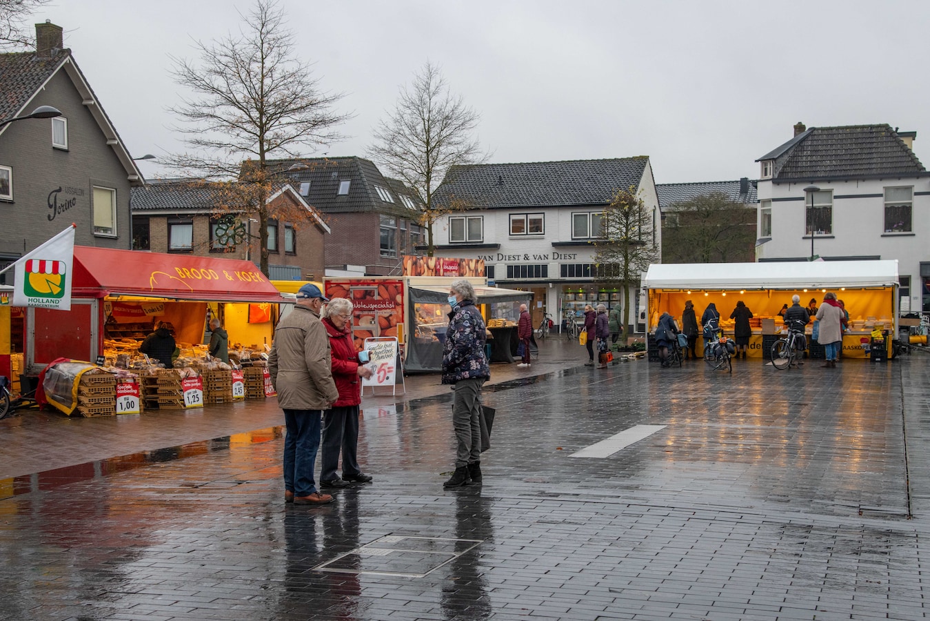 Ermelo vraagt inwoners mee te denken over een extra weekmarkt | Foto ...