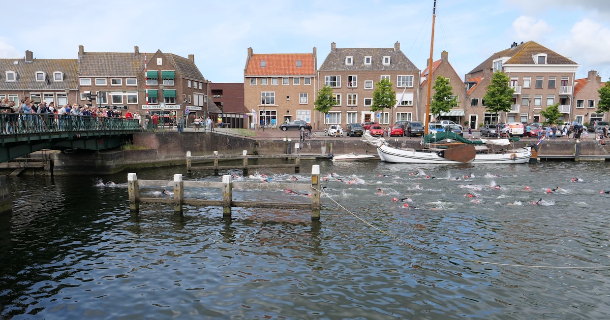 Hellevoetsluis in het teken van triathlon | Voorne aan Zee | AD.nl