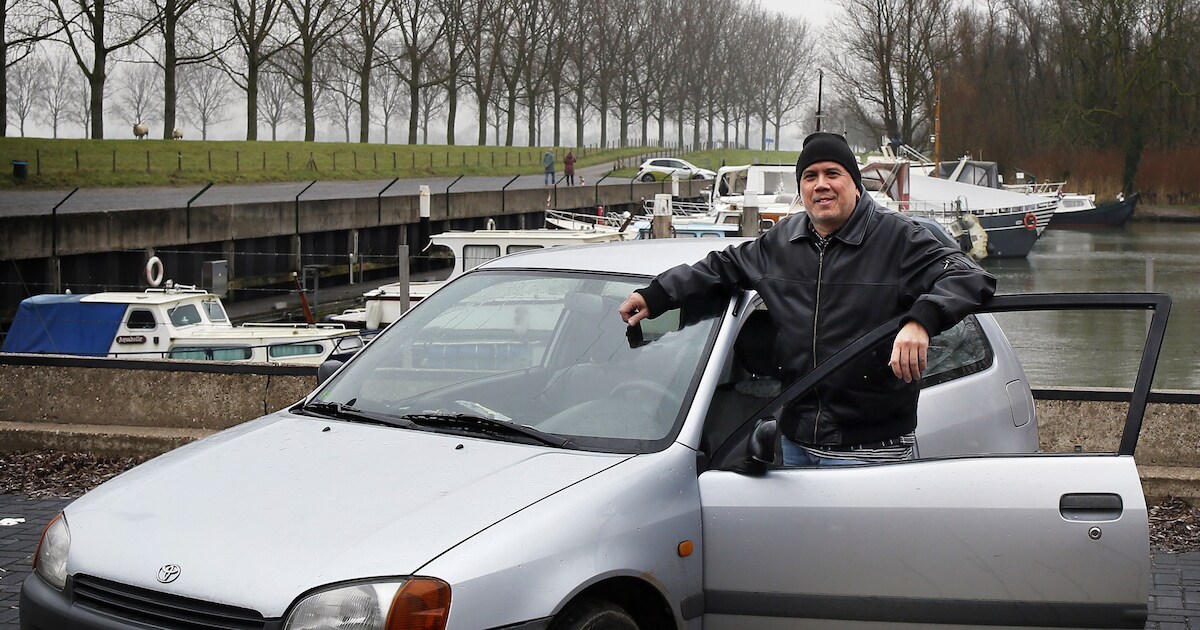 De Toyota van Dave (57) is nog geen mille waard, maar een reparatie van ...